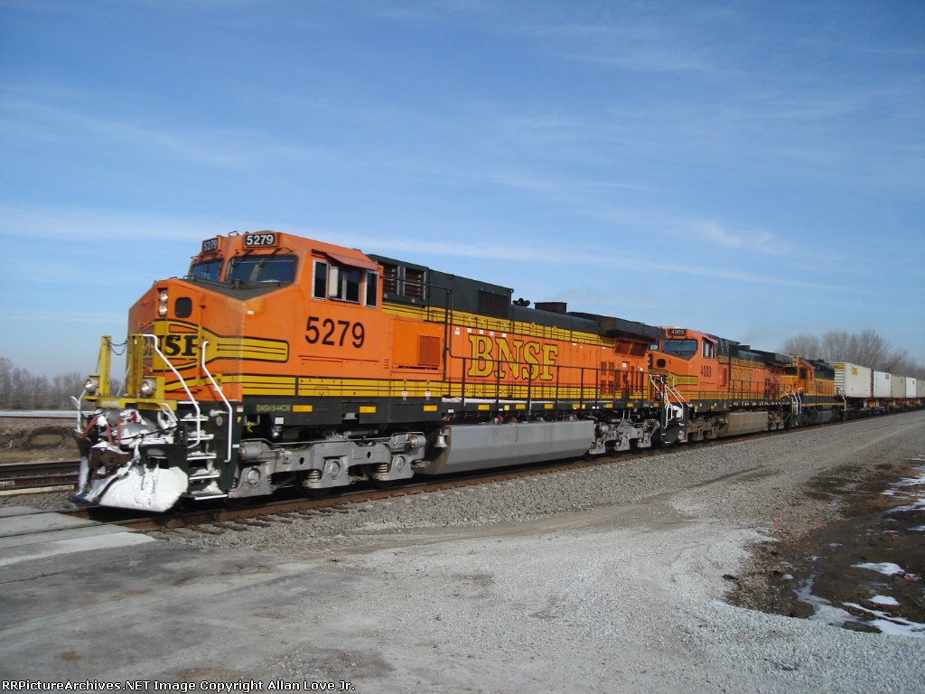 BNSF 5279 WEST